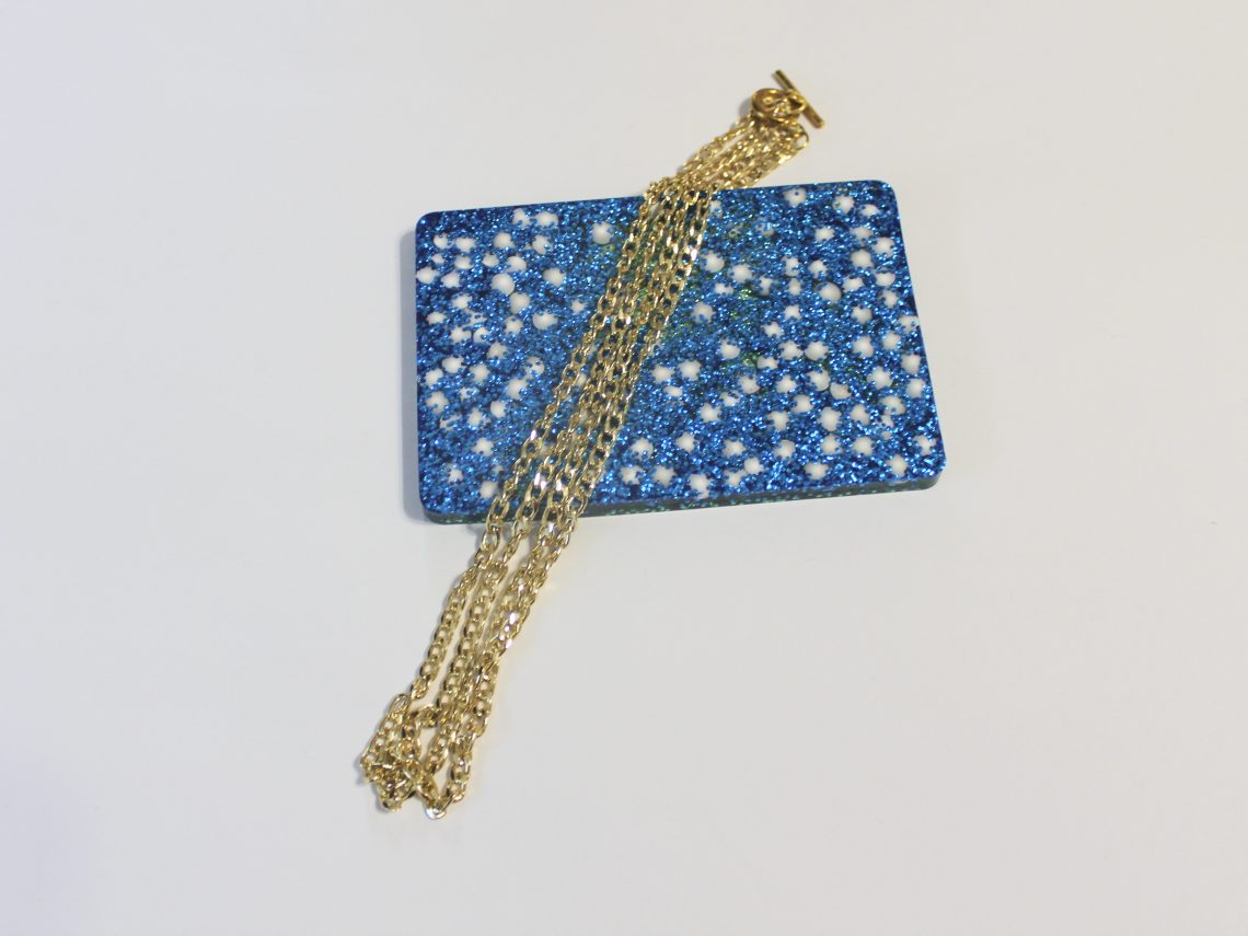 Here's how to DIY your own trendy gold chunky chain necklace