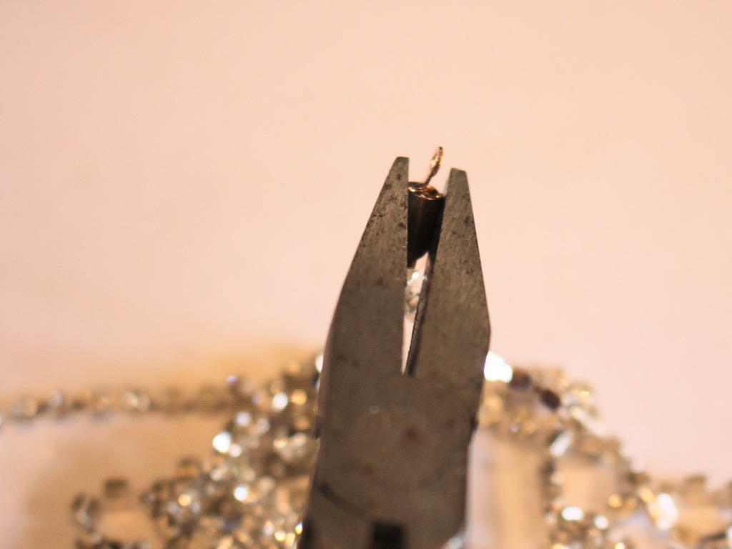 How to make a rhinestone waist chain, so cute!