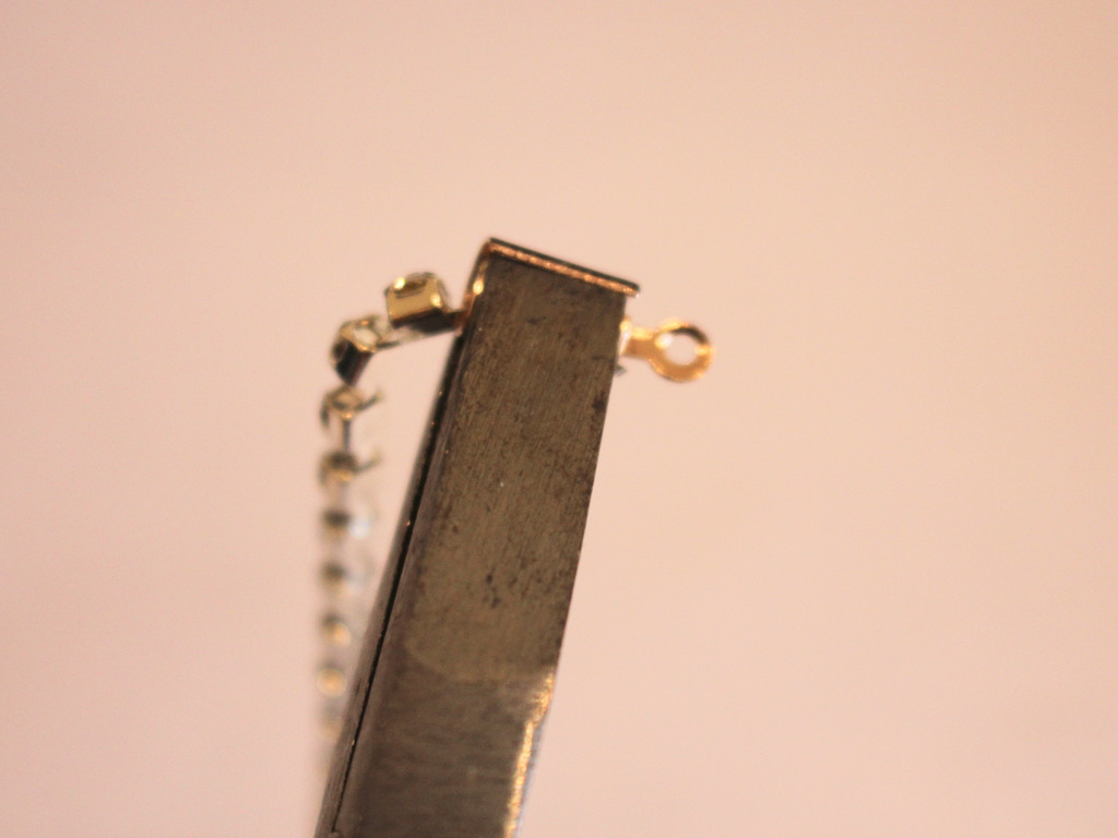 How to make a rhinestone waist chain, so cute!